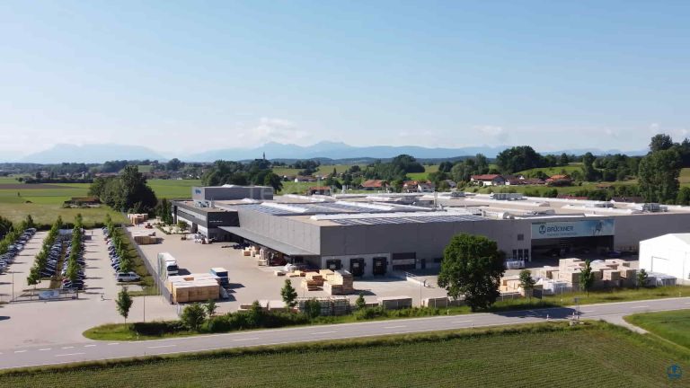 BRÜCKNER celebrates its 75 years of tradition and innovation in textile ...